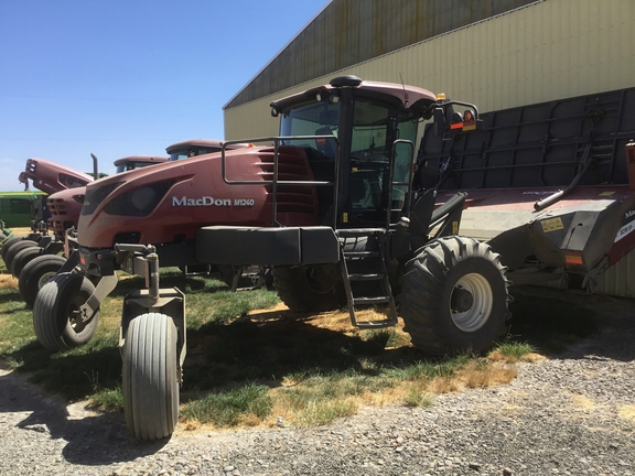 2021 Macdon M1240 | Papé Machinery Agriculture & Turf