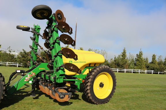 Papé Machinery Lynden WA | Tractors for Sale | Mowers | Farm Equipment