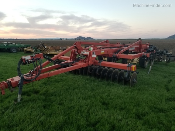 Used Tillage & Seeding Equipment for Sale | Papé Machinery