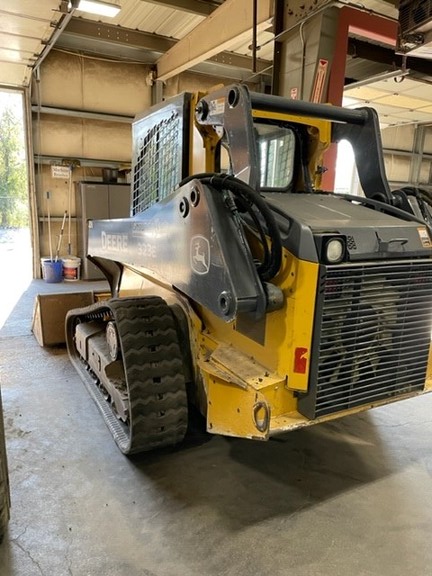 2015 John Deere 323E | Papé Machinery Agriculture & Turf