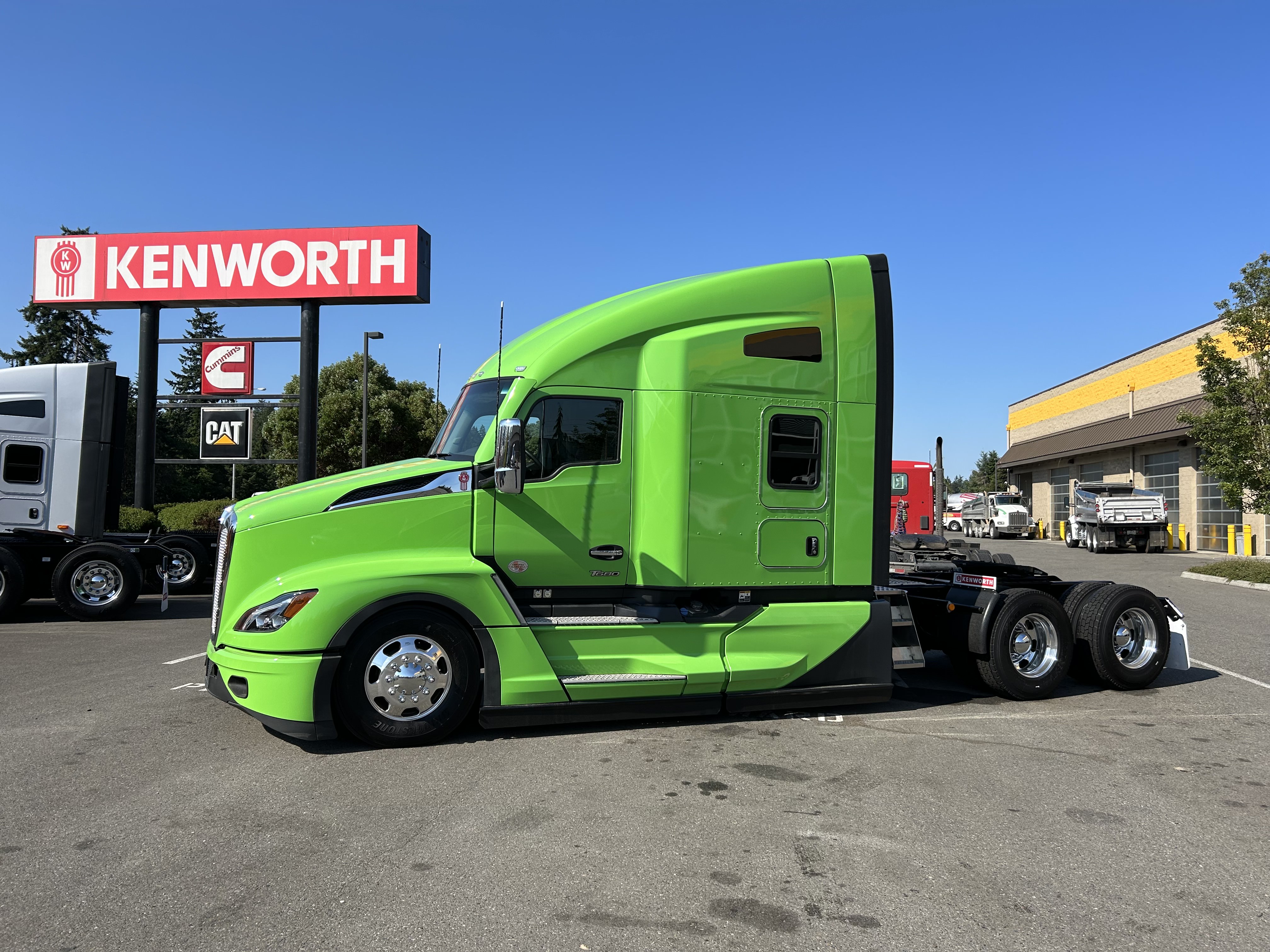 2024 Kenworth T680 | Papé Kenworth